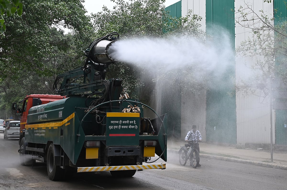 Anti-smog guns mandated for high-rise buildings in Delhi