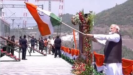 PM Modi inaugurates Chenab arch railway bridge, flags off Katra ...