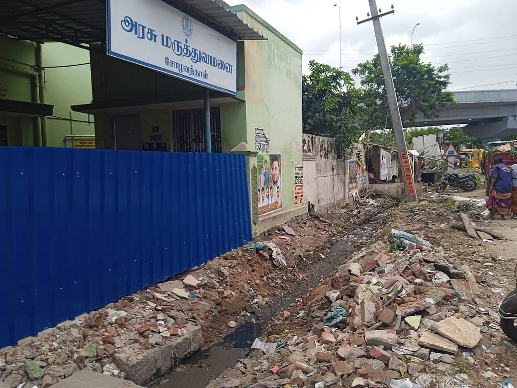 Patients suffer as drain near Govt hospital remains uncovered