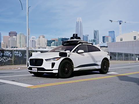 How does an autonomous car work?