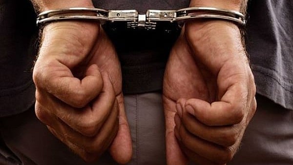 Three arrested for ice cream parlour robbery in Delhi
