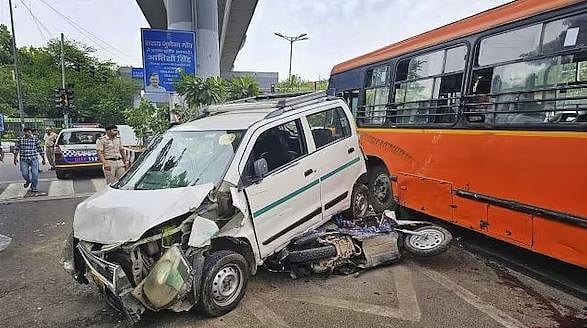 Skies clearer, clouds on ground