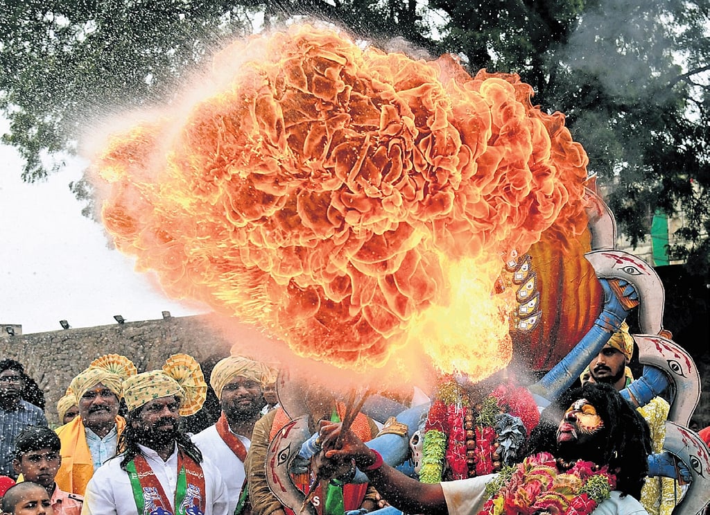 Bonalu begins in grand style at Golconda