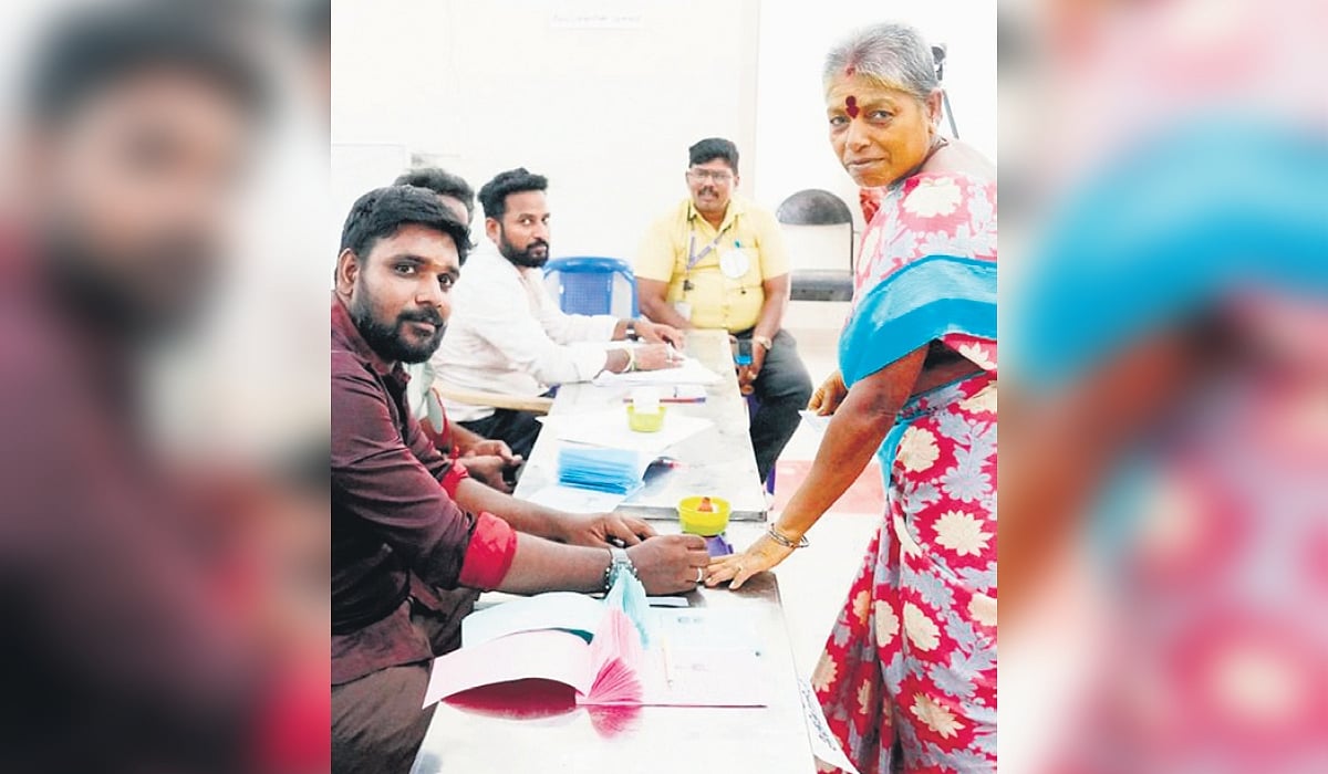 Only 12K street hawkers vote in vending panel membership poll in Chennai