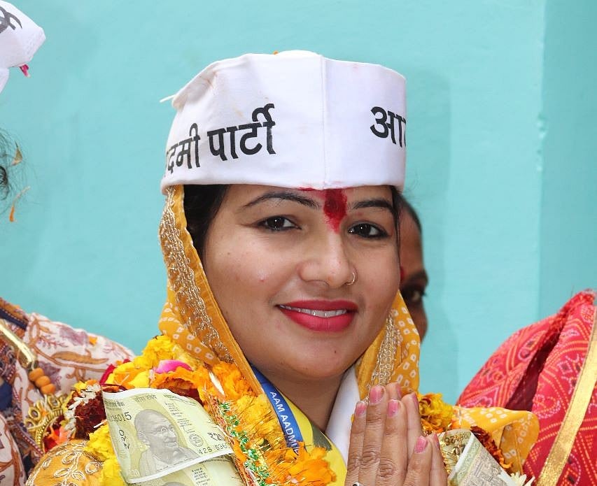 Home coming as expelled BJP councillor Suman Tinku Rajora rejoins AAP