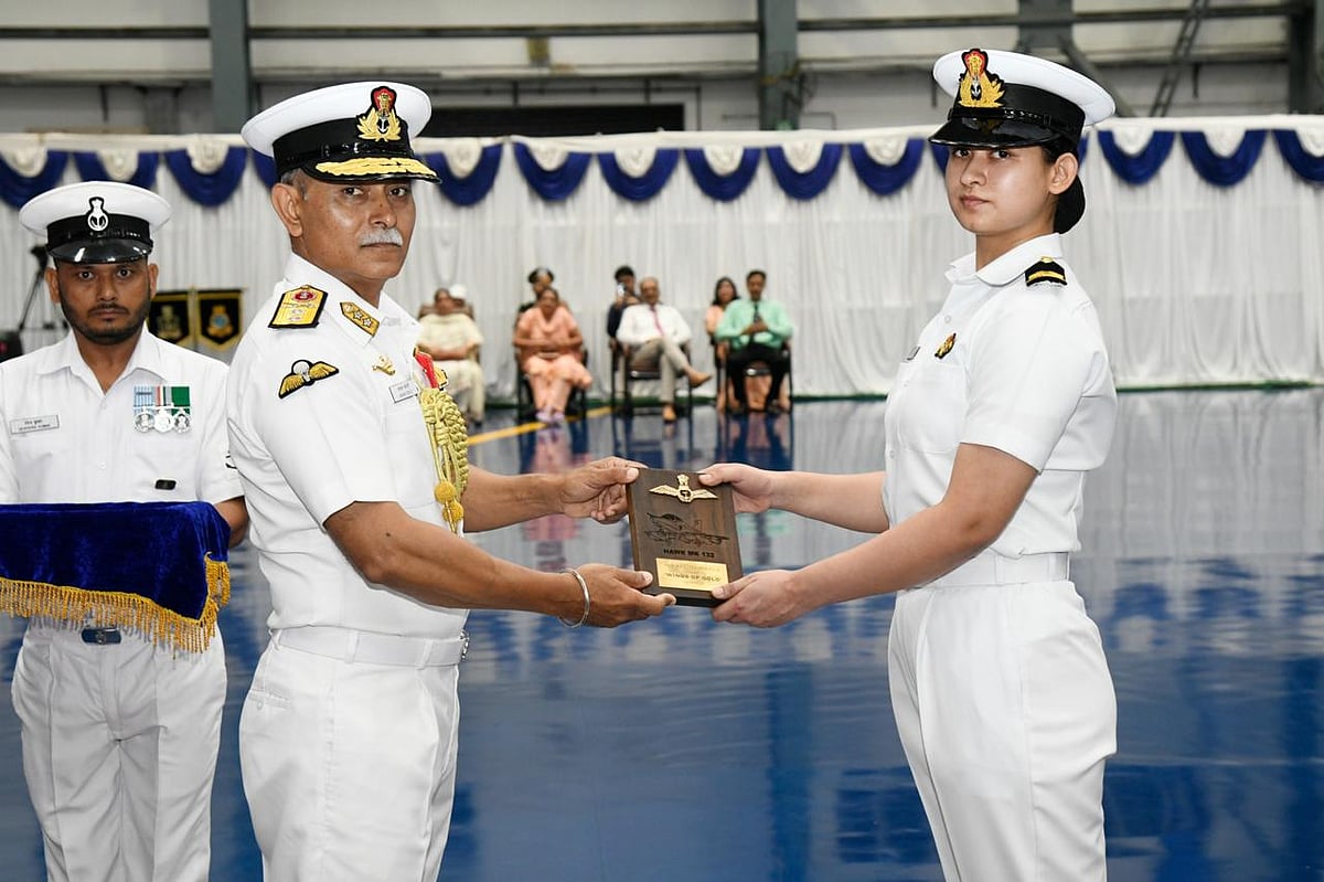 Sub Lieutenant Aastha Poonia becomes first women maritime fighter pilot