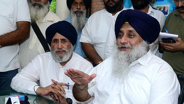 Sukhbir Badal declared 'Tankhaiya' by Takht Patna Sahib for failing to appear before it