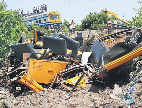 Tamil Nadu train crash: Railway staff failed to shut gate at level crossing