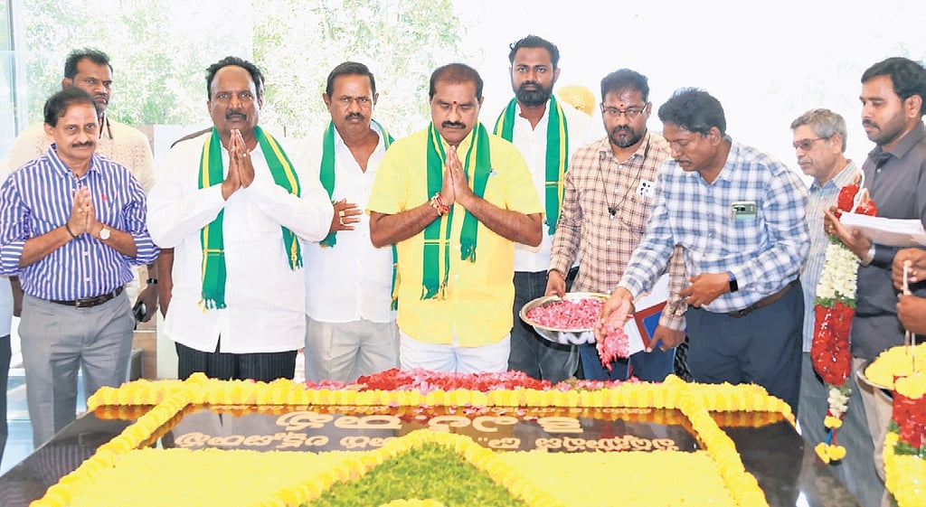 Minister Nimmala Ramanaidu hails KL Rao as visionary on birth anniversary