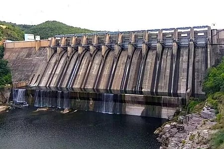 Srisailam dam gates closed as flood inflows decline