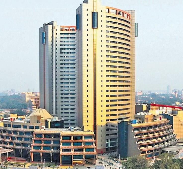 MCD's dengue crackdown: Mosquito larvae found in 50 govt offices, CBSE ...