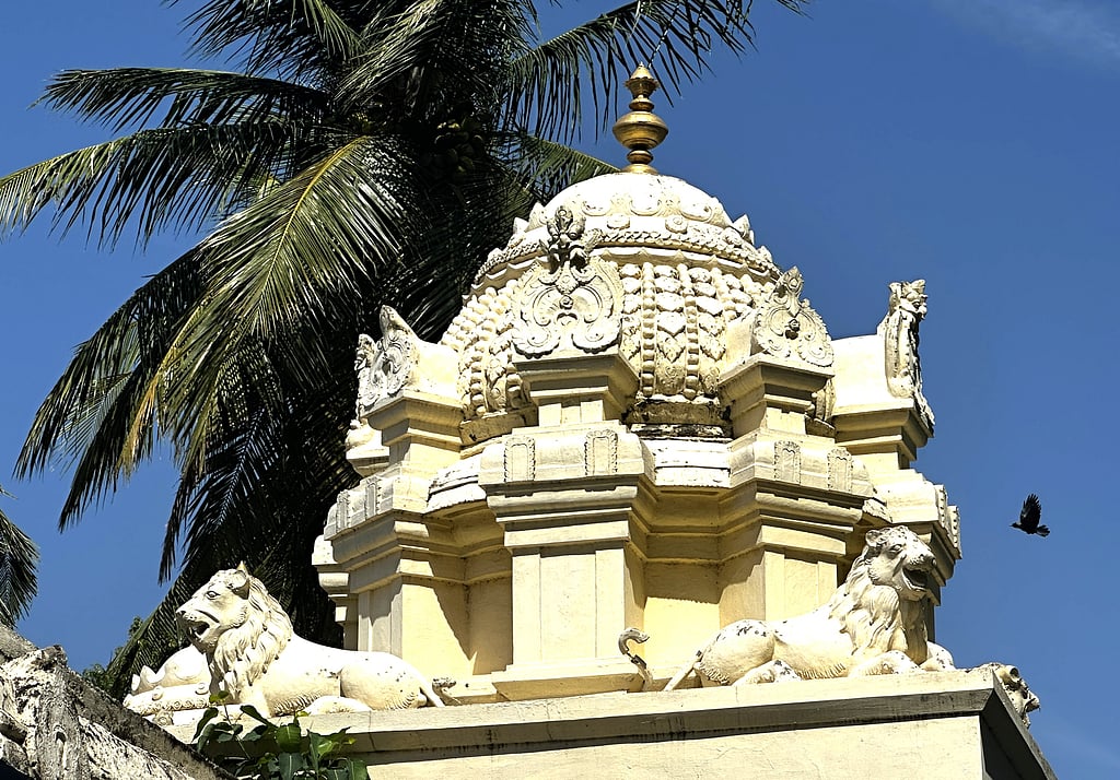 A tiny Chola temple with numerous inscriptions