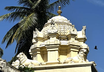 A tiny Chola temple with numerous inscriptions
