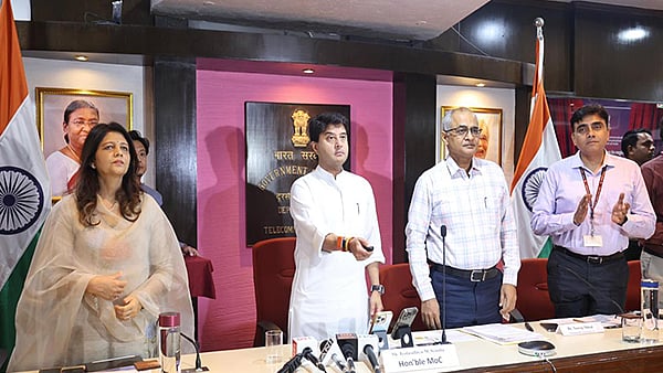 Wide consultation needed to avoid tech policy U-turns