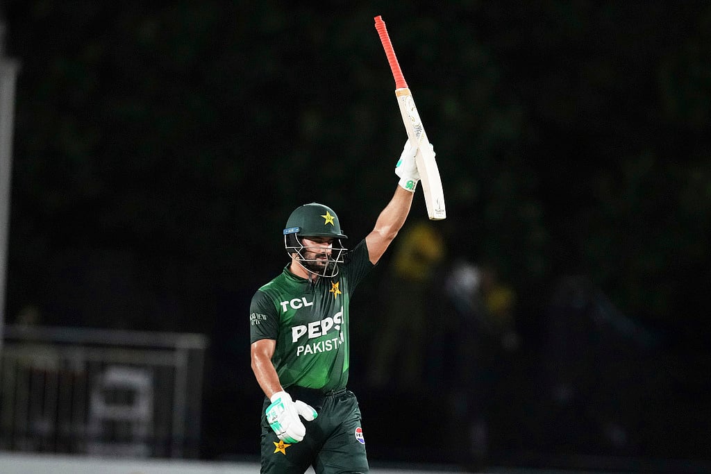 Pakistan wins 3rd T20 by 13 runs to clinch a 2-1 series victory over ...