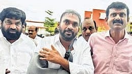 Violence erupts during Pulivendula ZPTC bypoll campaign; YSRCP, TDP trade blames amid clashes