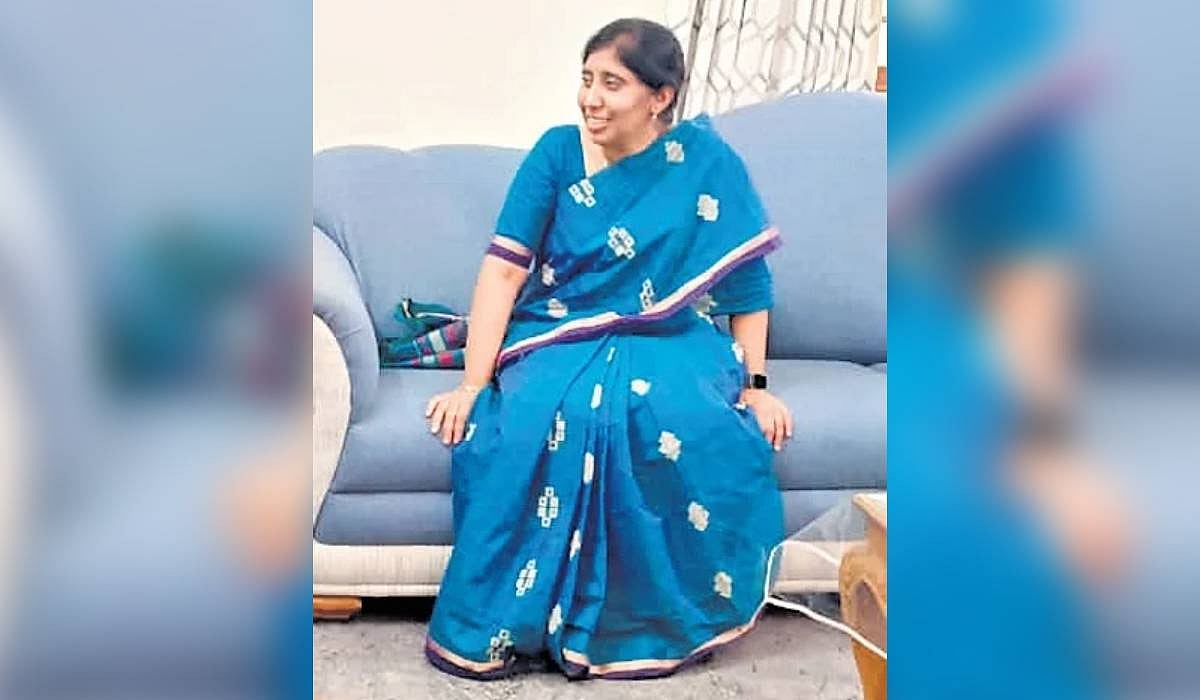 YS Sunitha accuses YSRCP MP YS Avinash Reddy of manipulating murder case
