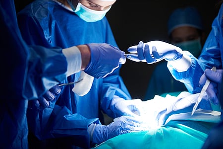 Pakistani doctor walked out of surgery midway to have sex with nurse in ...