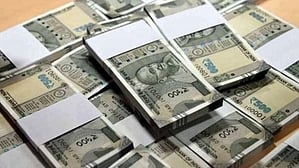 Cash, liquor and freebies worth Rs 151 crore seized in TN