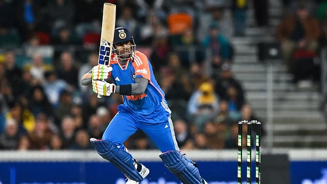 1st T20I washed out after Suryakumar, Shubman power India to 97/1 ...