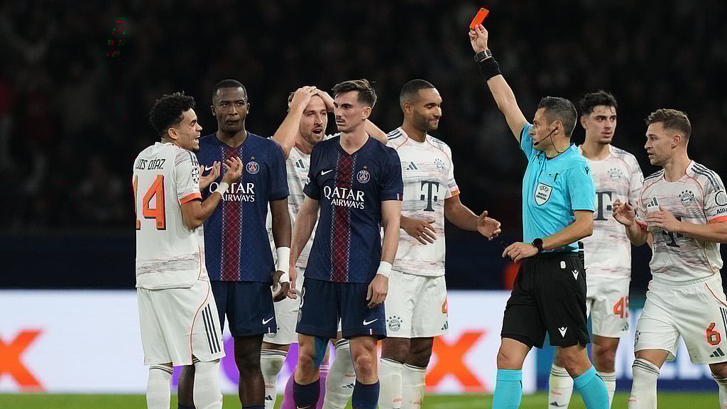 Luis Díaz scores twice for Bayern, gets a red card in Champions League ...