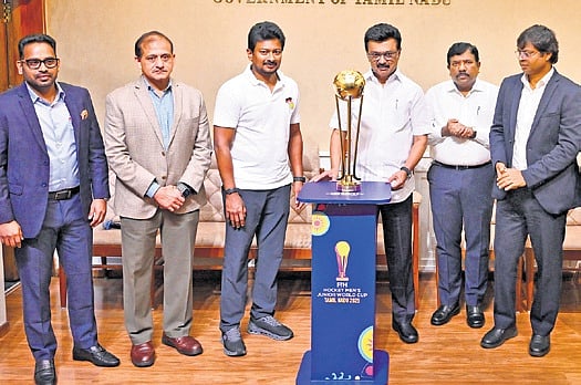 CM Stalin unveils trophy for Men’s Junior Hockey World Cup ’25