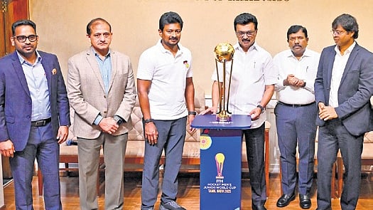 CM Stalin unveils trophy for Men’s Junior Hockey World Cup ’25