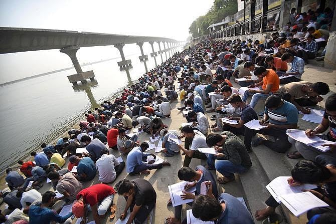 Vanishing promise of the college degree