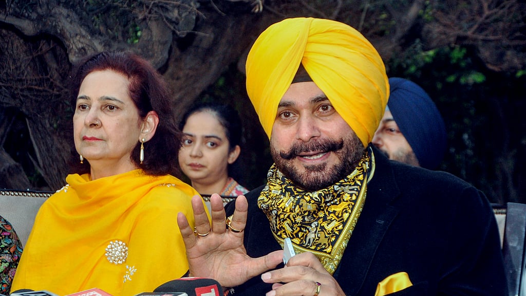 Navjot Sidhu will return to active politics if he is declared as ...