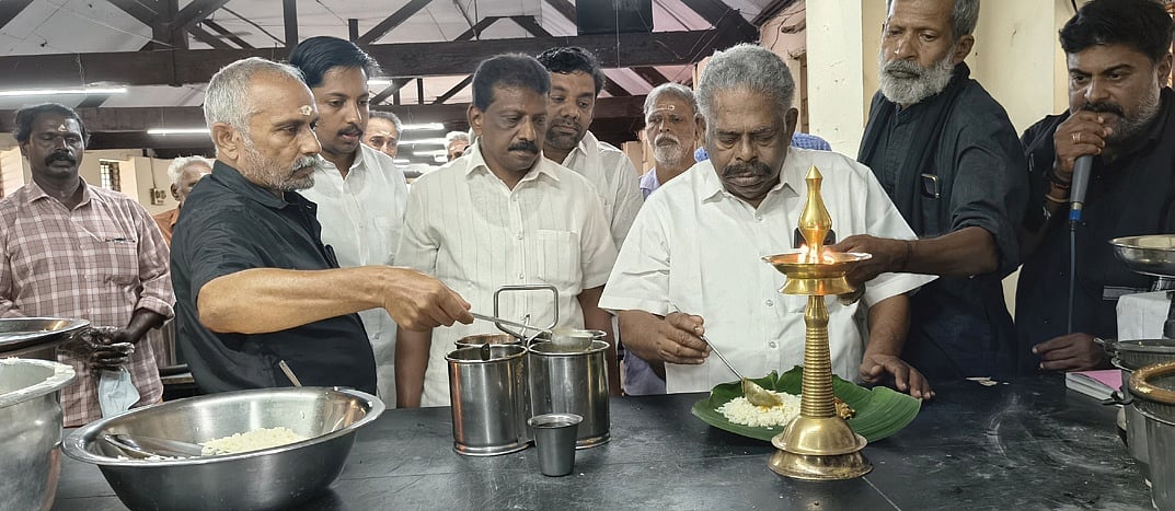 Vavar mosque continues tradition of annadanam at Ambalappuzha temple in ...
