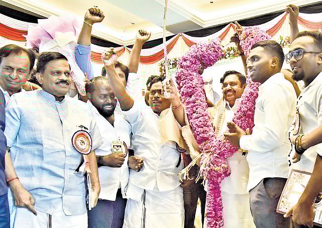 41% vote share of AIADMK, BJP in LS polls points to 210-seat win in ...