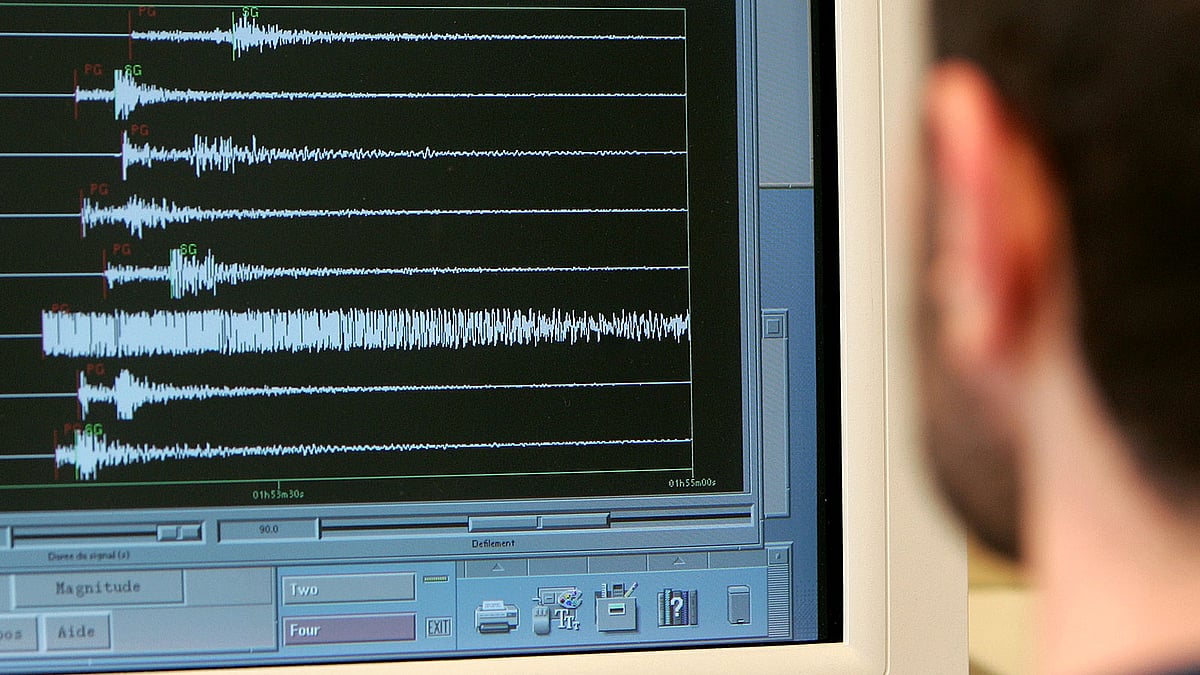Strong earthquake shakes western Japan but causes no major damage or ...