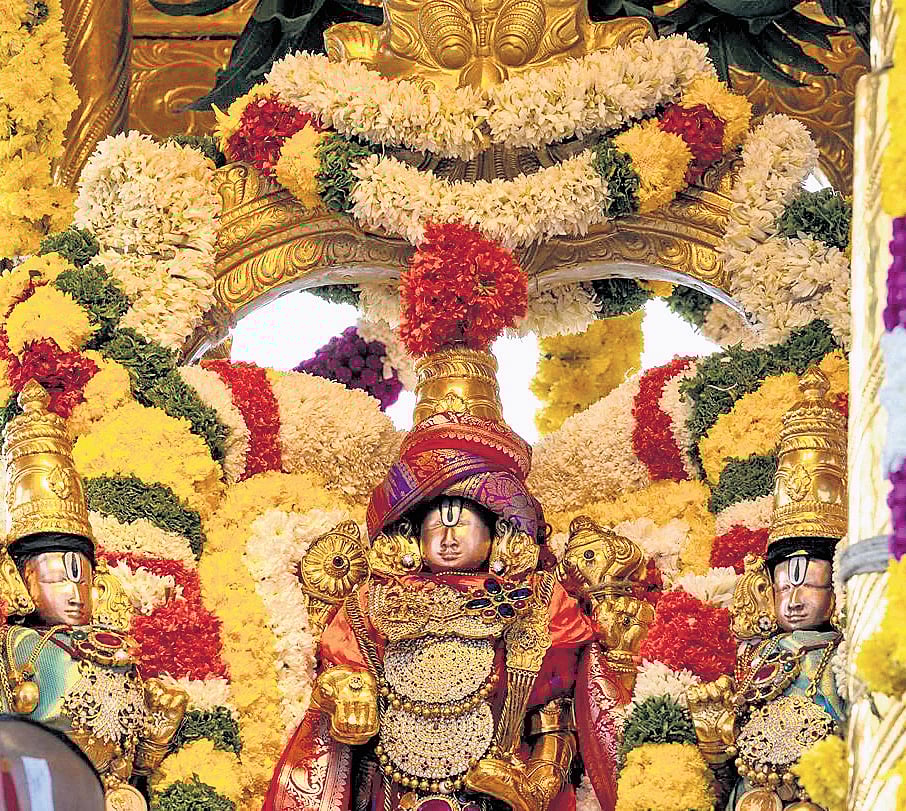 Vaikunta Dwara Darshan draws heavy crowds in Andhra