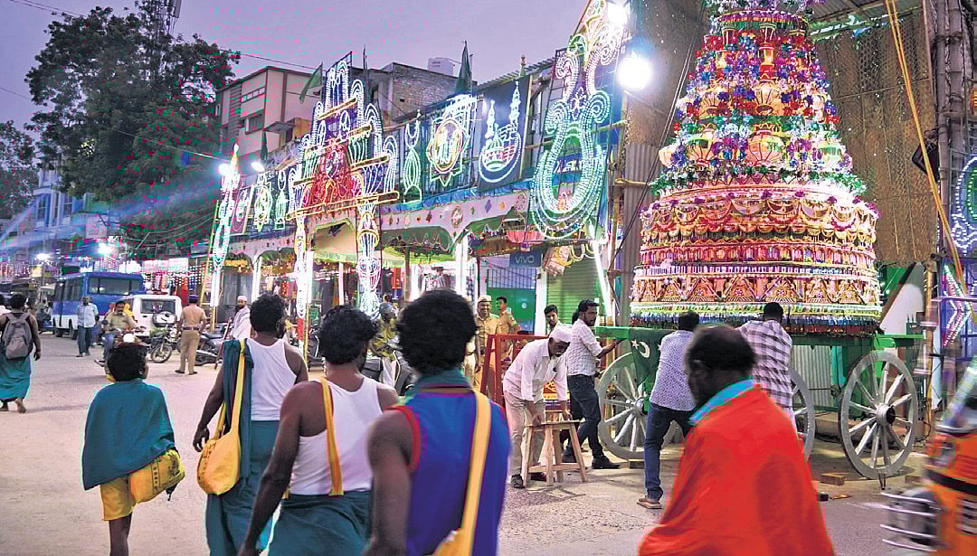 Madras HC stays 50-devotee cap for Santhanakoodu festival citing crowd ...