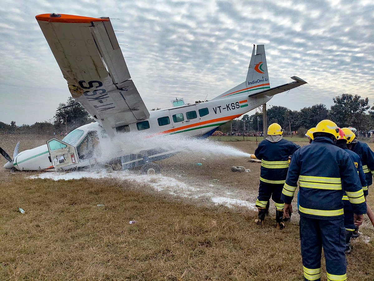 Odisha aircraft crash landing: Two passengers airlifted to Mumbai, one ...
