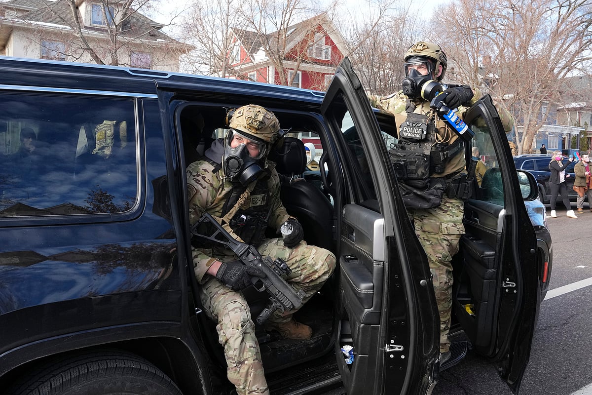 Tensions flare in Minnesota as protesters and federal agents repeatedly ...