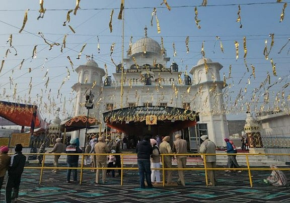 Punjab parties draw battle lines on Maghi Mela