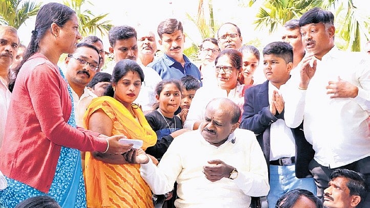 HDK hints at returning to Karnataka politics to bring BJP-JDS to power