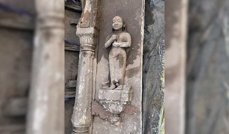 Holkar Trust begins worship of Queen Ahilyabai idol relocated after ...