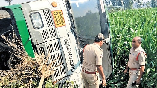 Andhra Pradesh RTC bus veers off road after driver gets epileptic ...