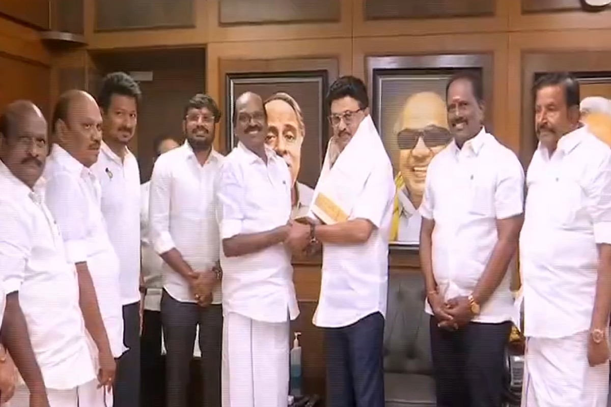 OPS loyalist R Vaithilingam resigns as Orathanadu MLA, joins DMK