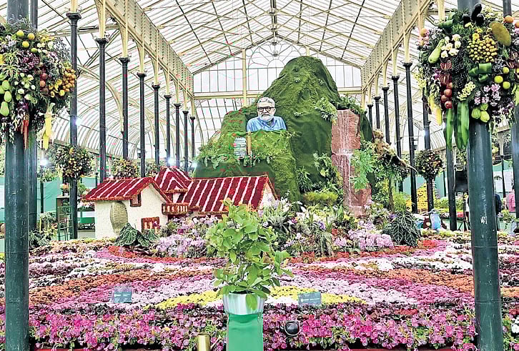 No more waste: Flowers from Lalbagh show to be recycled