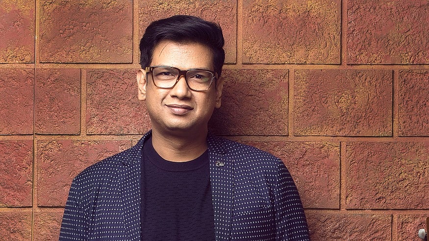 Vijay Prakash steps out solo with Aardugula Bulletu