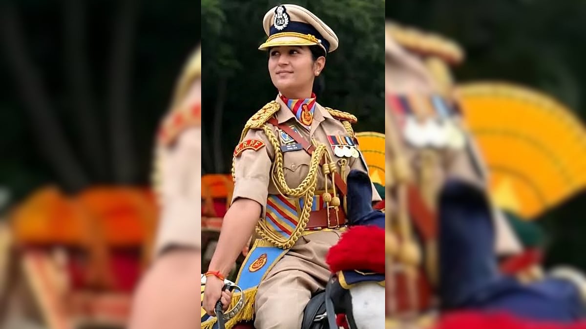 Woman officer Simran Bala leads all-male CRPF contingent at Republic ...