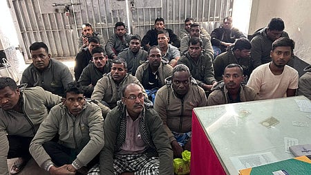 Bangladesh releases 23, including nine Andhra fishermen