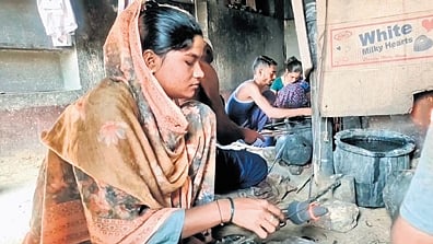 A modern touch to Murgod’s green bangles