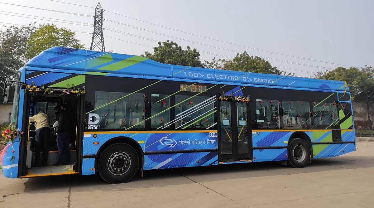 Two-deck buses to connect city sites from this month