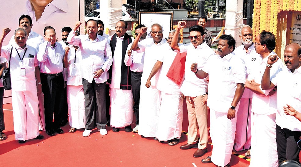 CM Stalin unveils statue of Karl Marx at Connemara Library in Egmore
