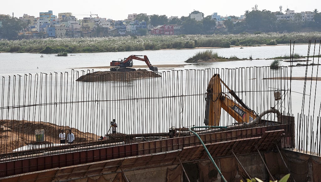Cauvery bridge work to pick up pace after Mettur dam release stops in TN