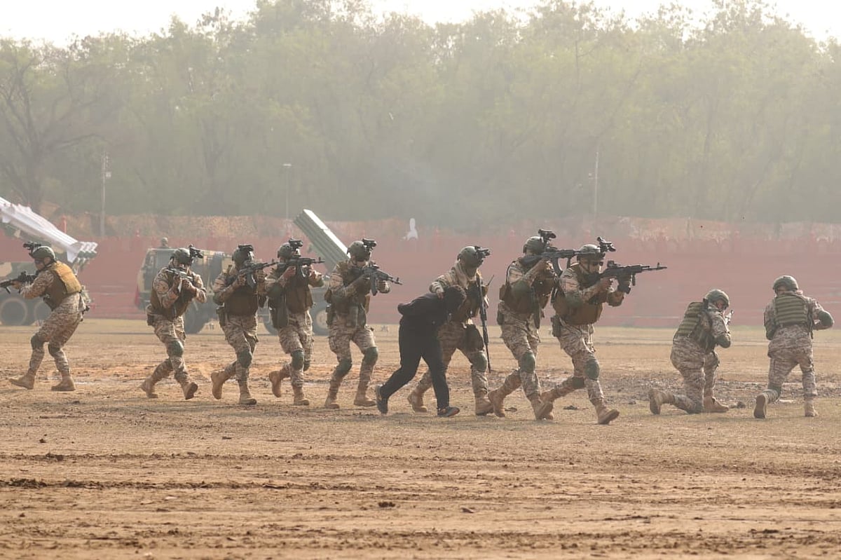 Pakistan military perpetuating 'war-like situation' to remain relevant ...